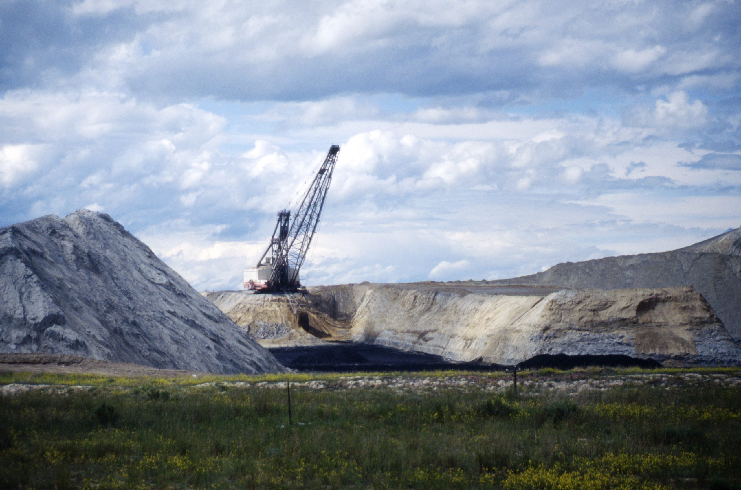 Pre Deal Due Diligence & Intelligence on China Mining - Veracity Worldwide